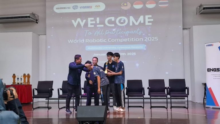 Tim Robotik MAN 1 Pasuruan Raih Juara di Open World Robotic Competition 2025 - Doreng45